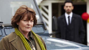 Episode 2, Season 3 : Poster Child - Vera